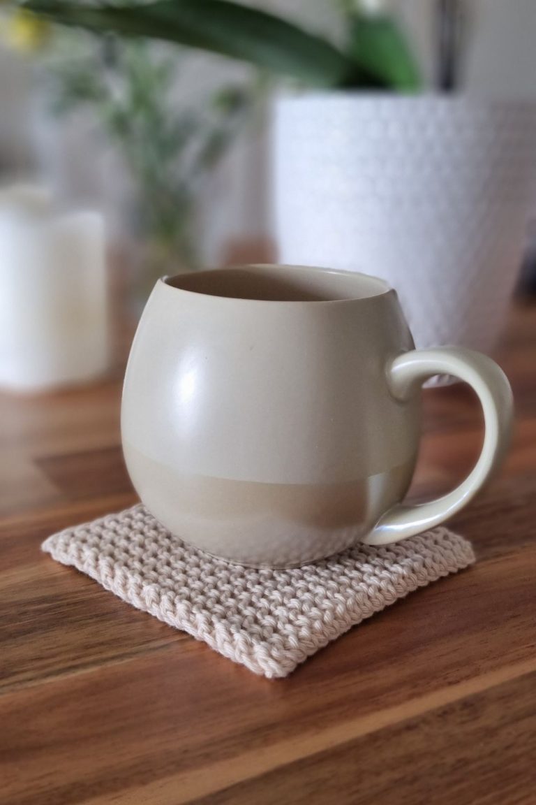 Modern Square Crochet Coasters - My Crochet Space