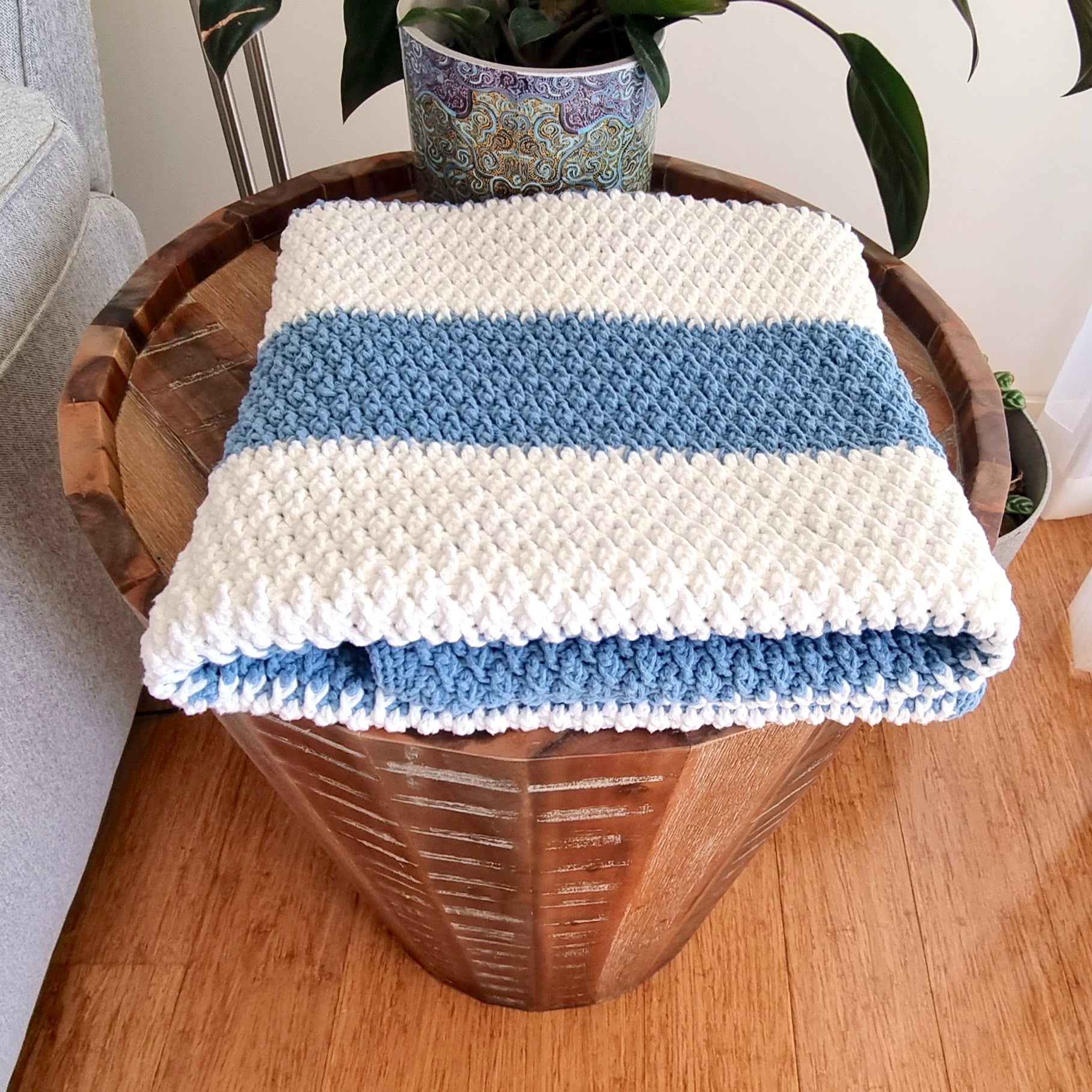 Modern Crochet Blanket - Sea Breeze Throw - My Crochet Space