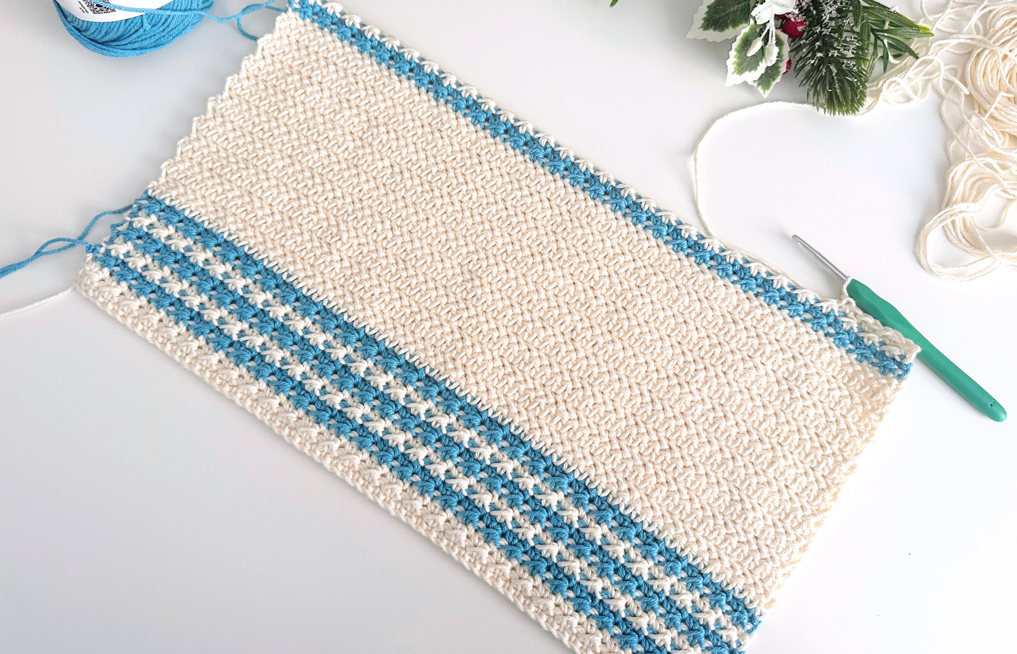 Frosty Days - Crochet Hand Towel Pattern - My Crochet Space